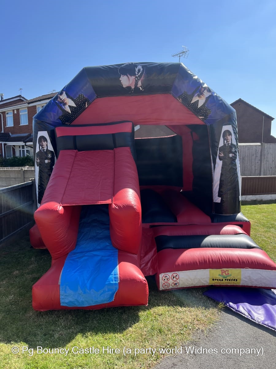 Wednesday bouncy castle slide combo