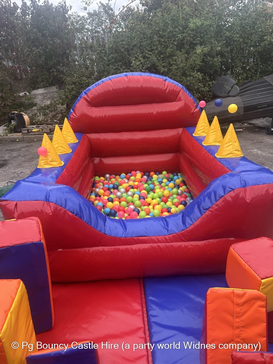 Red blue & yellow 5ft x 6ft Ball Pit & Soft Play | 1000 Balls | x 2 ...